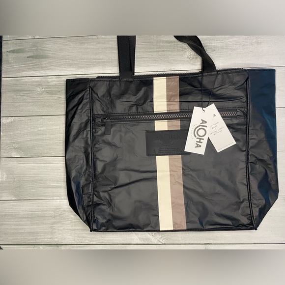 ALOHA Collection | Bags | Aloha Collection Black And Brown Bag With ...